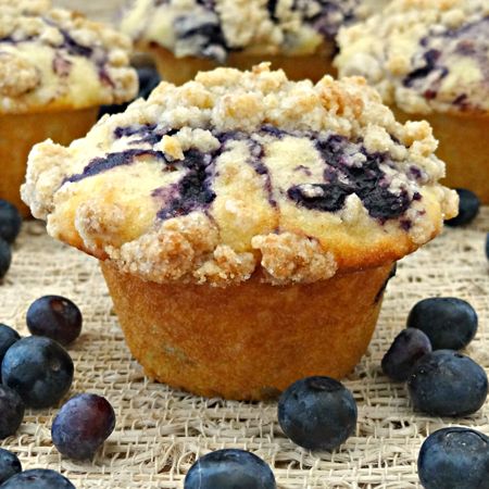 Mini Berry Crumb Cakes with Streusel Topping - Viking Range, LLC