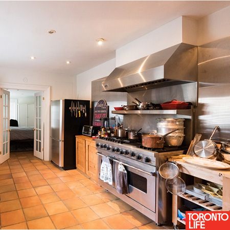 Step Inside The Kitchen Of Chef Nick Liu, The Proud Owner Of A Viking ...